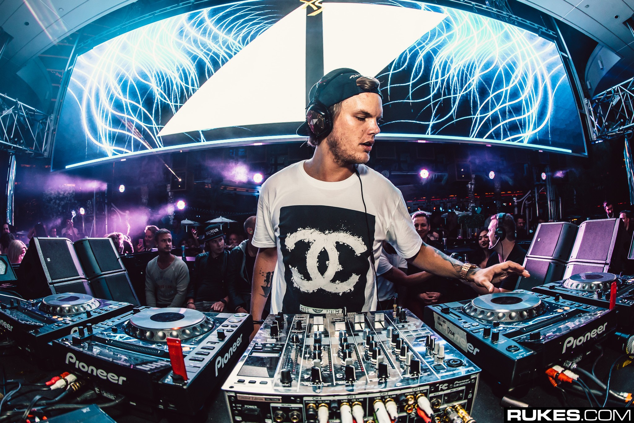 Procura de ingressos para os shows de Avicii aumentam 150% em 24H ...