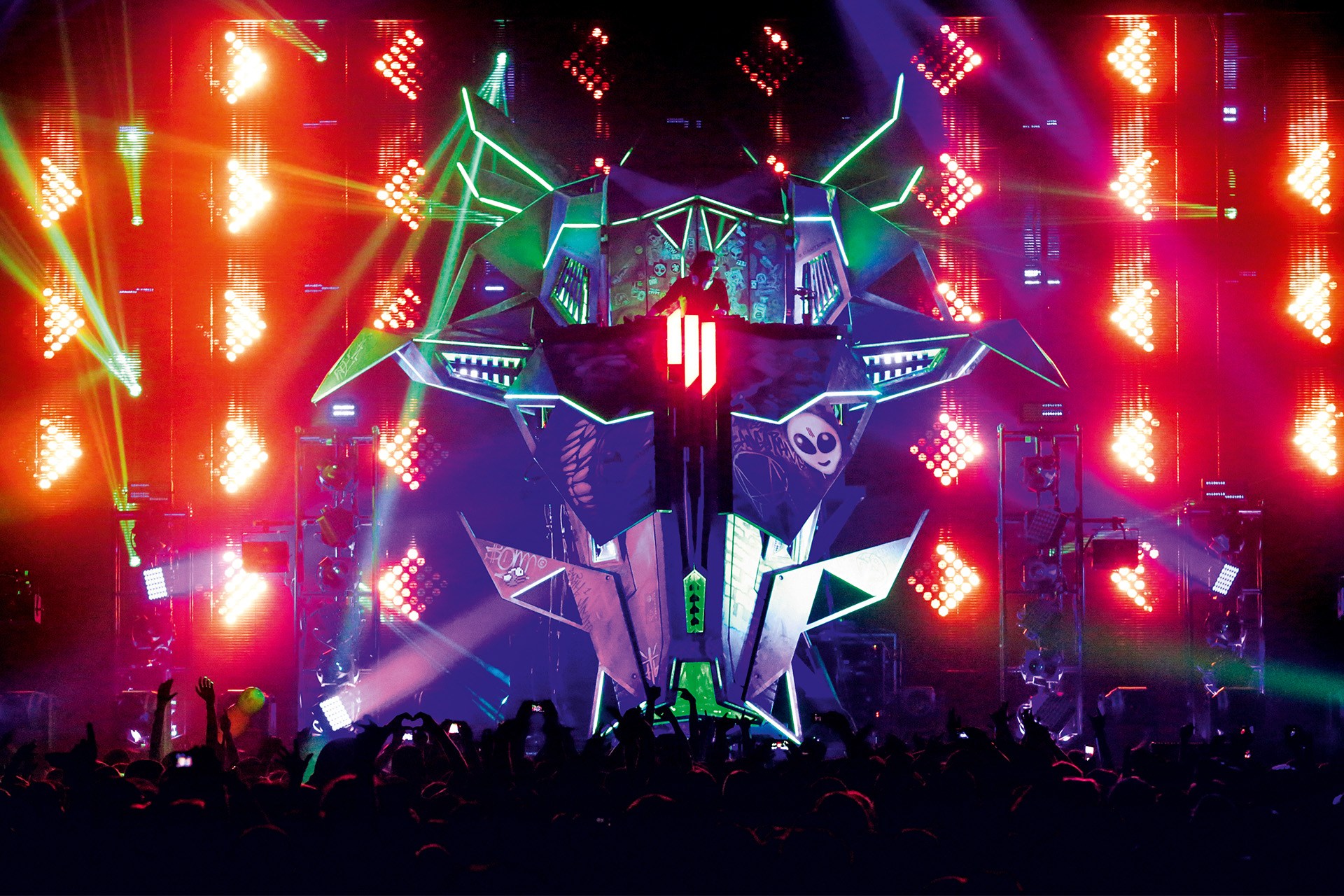 Skrillex e sua equipe estariam planejando um show no espaço ...