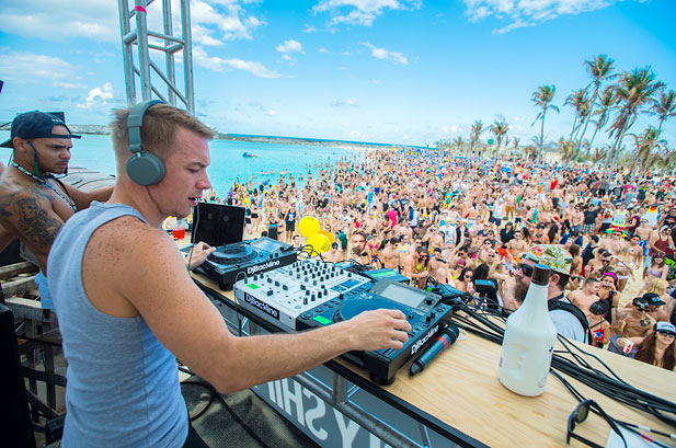 Diplo anuncia MAD Decent Beach Party no Mexico | Wonderland in Rave