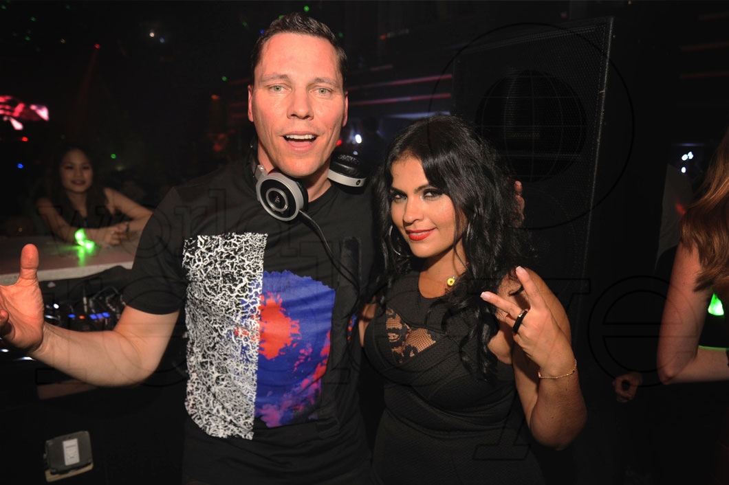 VASSY anuncia nova faixa co-produzida por Tiësto | Wonderland in Rave
