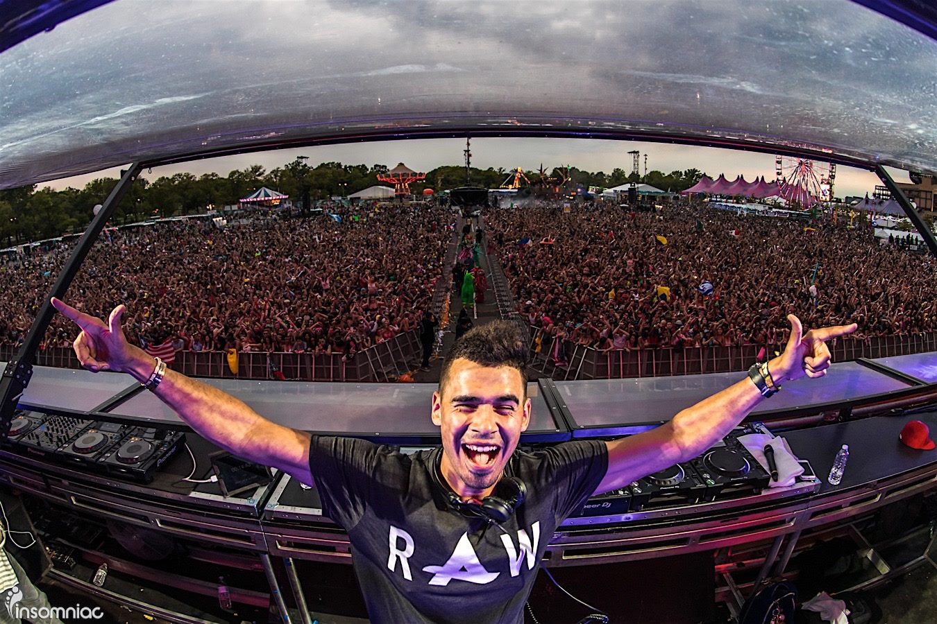 Afrojack recebe processo no valor de 25 milhões de dólares | Wonderland ...
