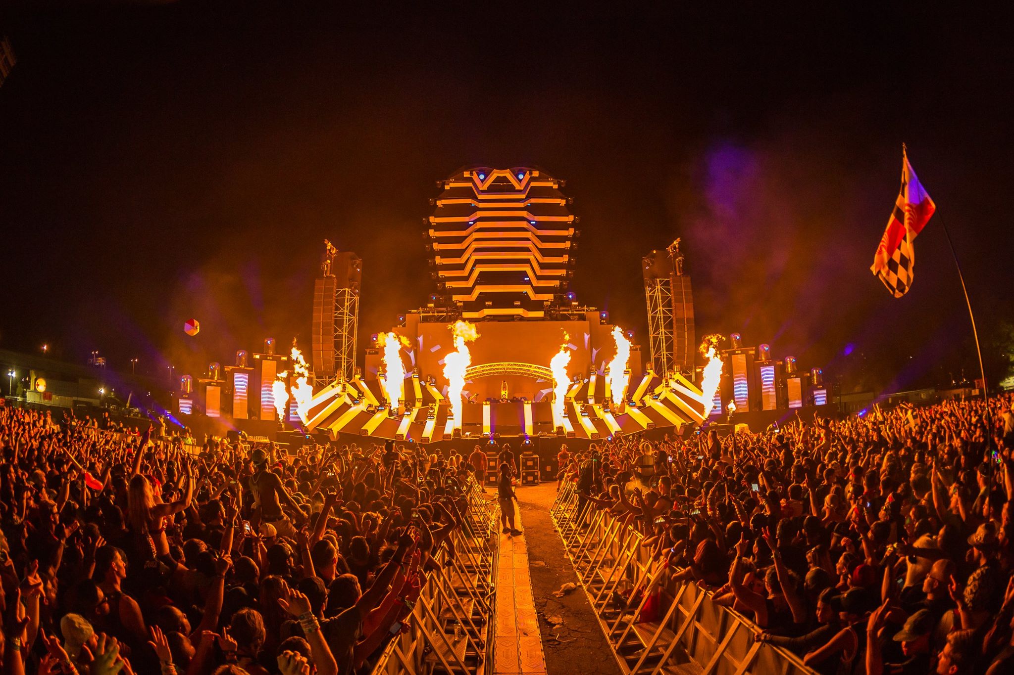 Tudo que você precisa saber sobre a Eletric Zoo Brasil | Wonderland in Rave