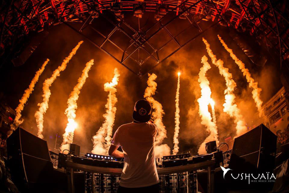 A track "Levels" de Avicii coroaram o maior hino do Tomorrowland de ...