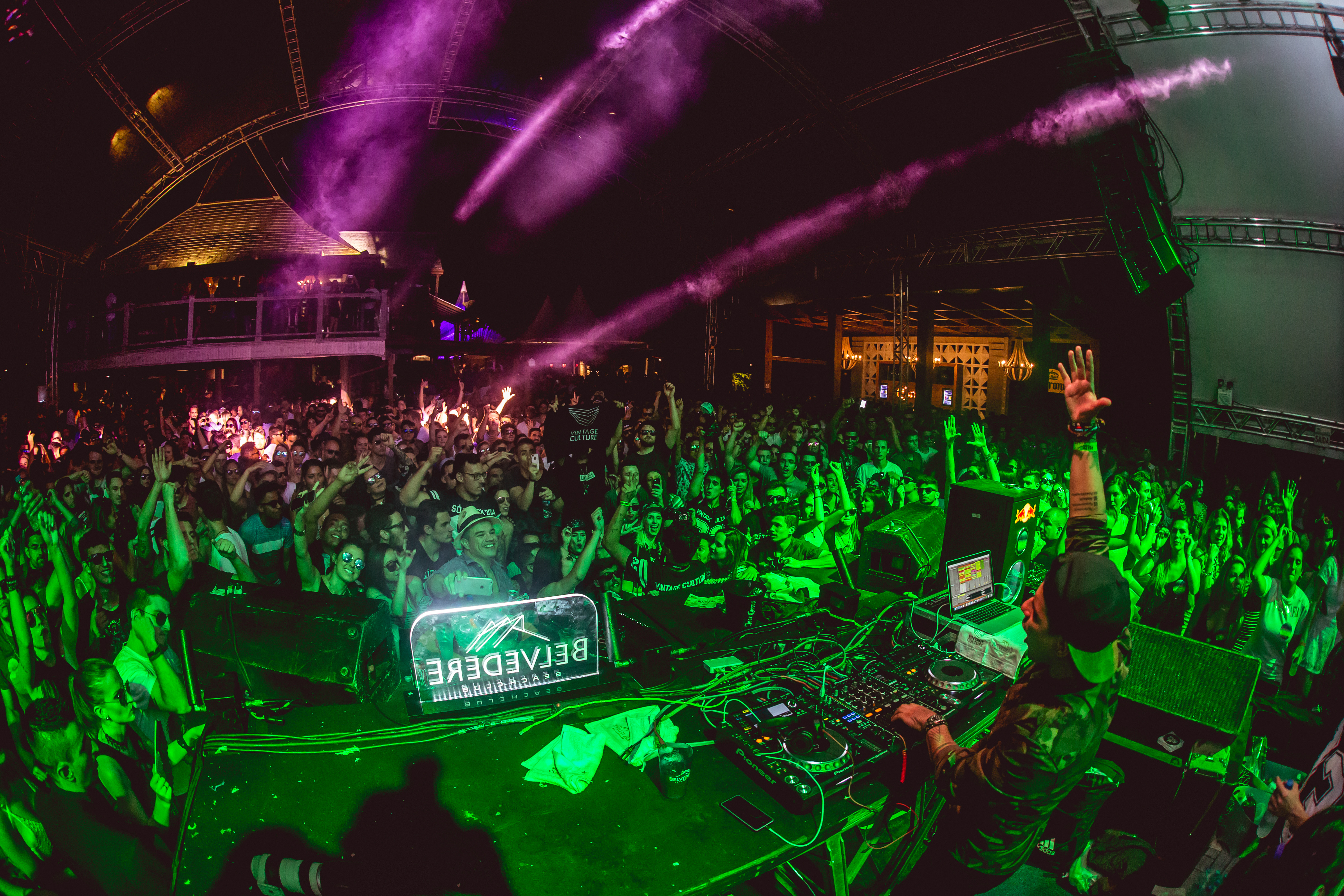 Belvedere Beach Club celebra dois anos com Vintage Culture | Wonderland ...