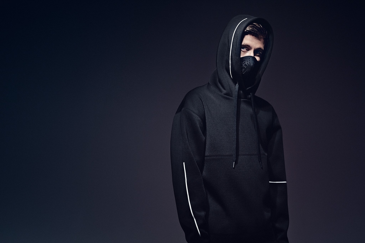 Alan Walker lança álbum de estreia, "Different World" | Wonderland in Rave