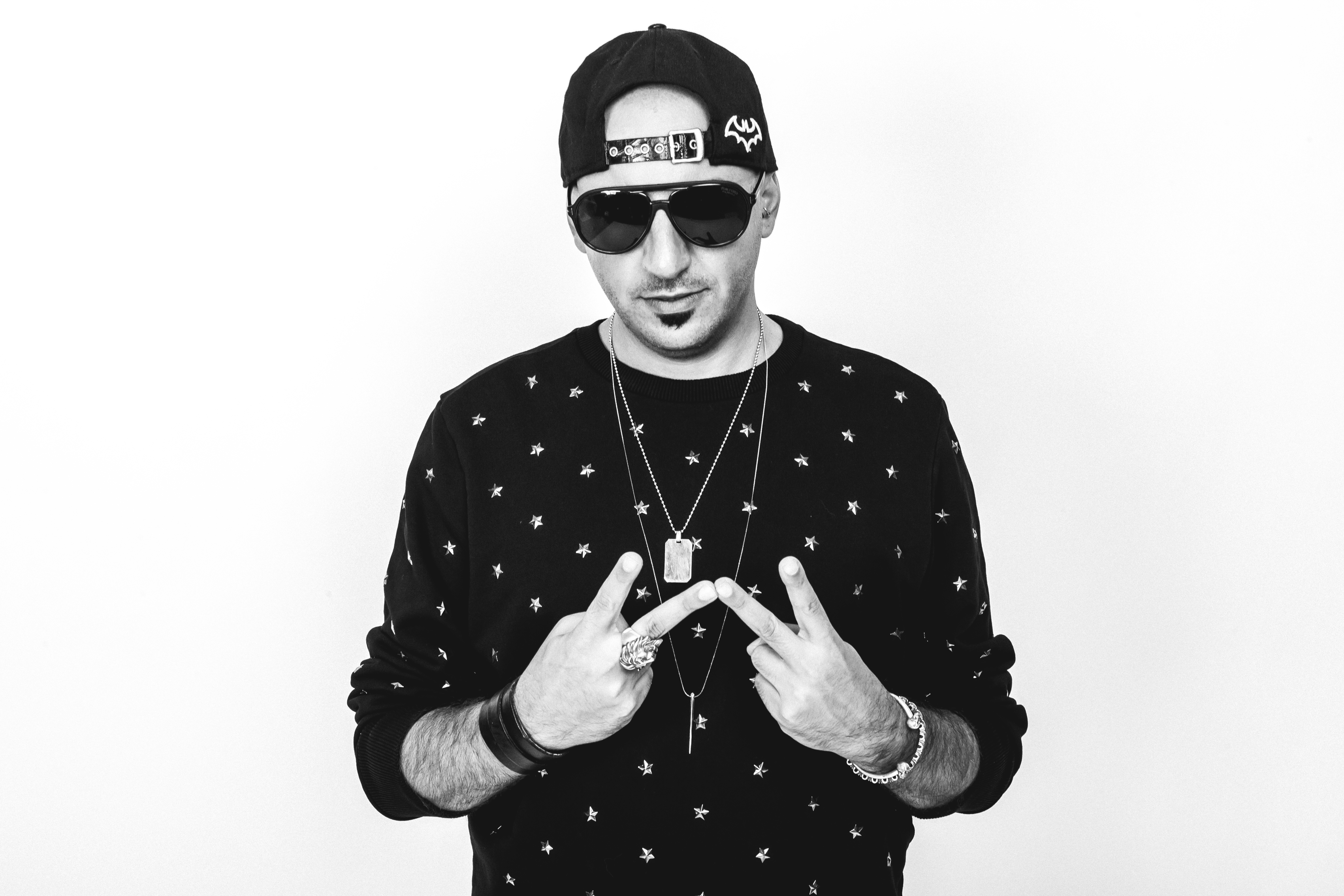 MR. Black lança um remix épico do clássico "In My Mind" | Wonderland in ...