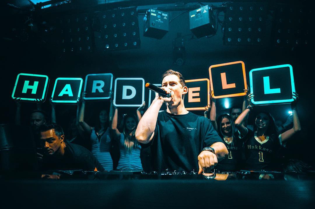 O hino icônico "Spaceman" de Hardwell completa 8 anos | Wonderland in Rave