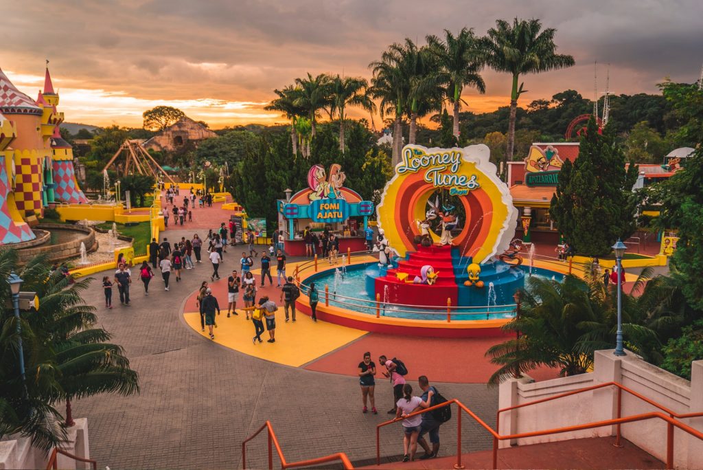 Hopi Hari recebe Alok e mais de 25 atrações, entre artistas kids, teens ...