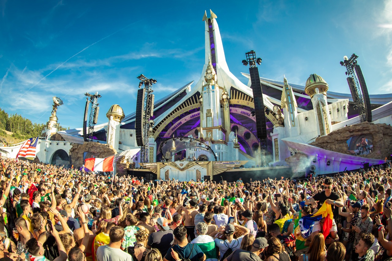 Tomorrowland Belgica anuncia line-up com 14 brasileiros