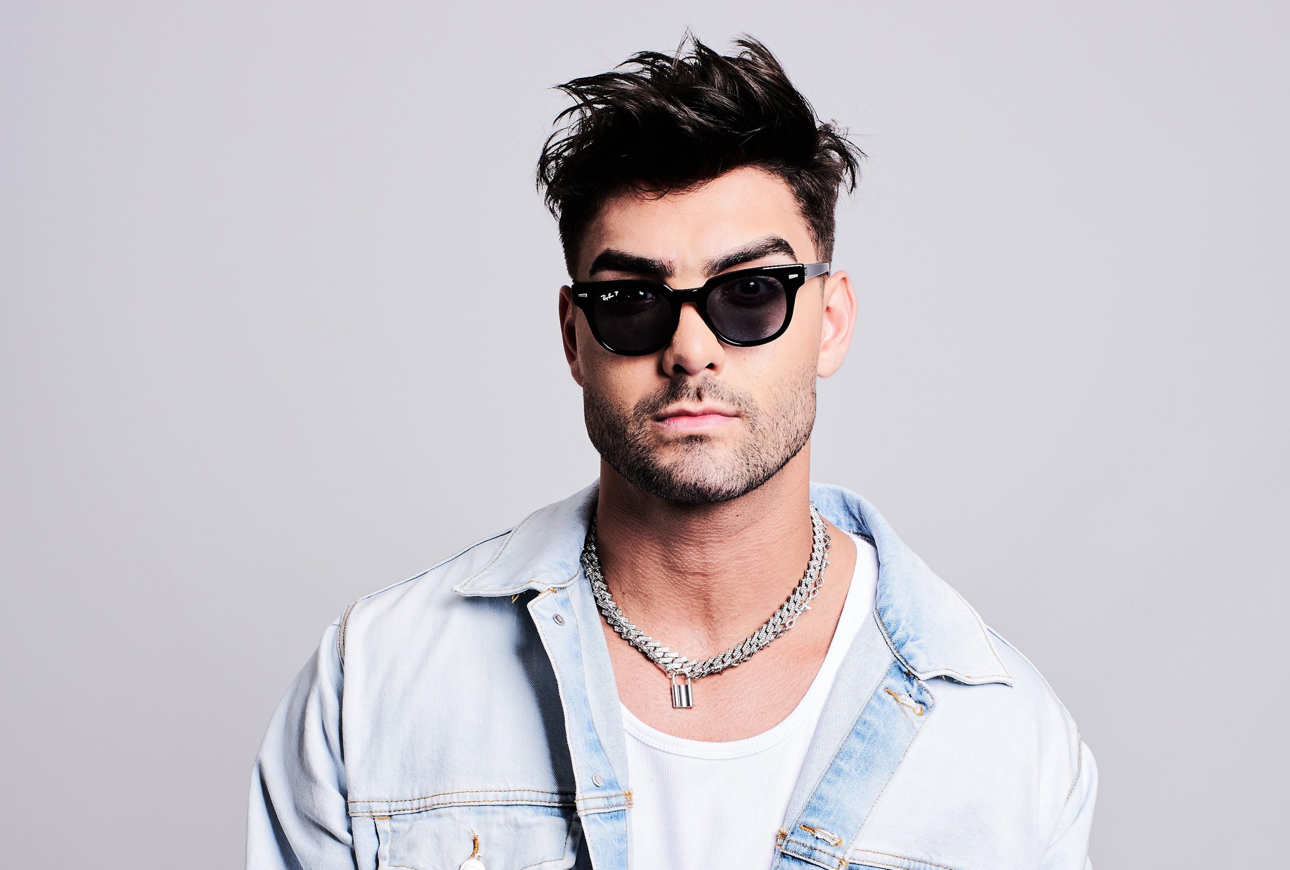 DJ e produtor EME lança remix oficial de "Garotos"